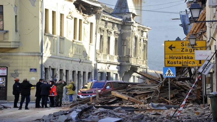 croatia earthquake intensity zagreb petrinja buildings damaged photos